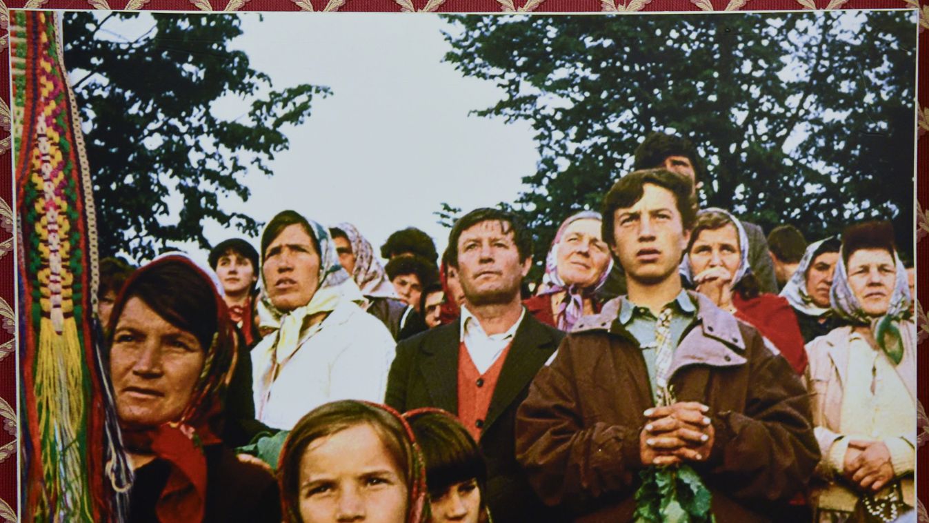 Csángók az Aranyszömben