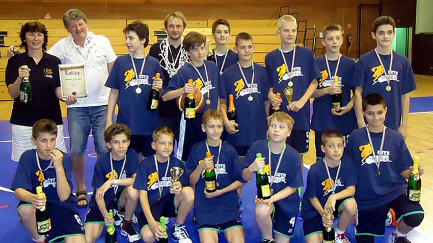 DELMAGYAR - Bajnok a Szedeák U12