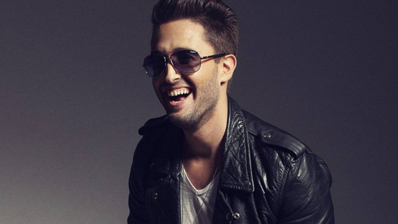 Király Viktor utazik idén a Coca-Cola Karácsonyi Karavánnal