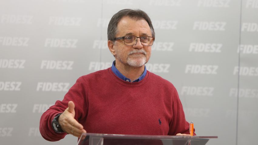 DELMAGYAR - A guruló dollárokra kíváncsi a szegedi Fidesz