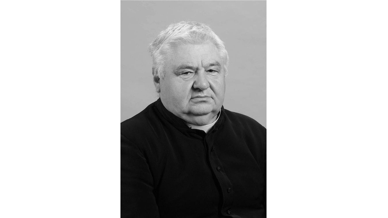 DELMAGYAR - Elhunyt Bánfi Sándor nyugalmazott plébános