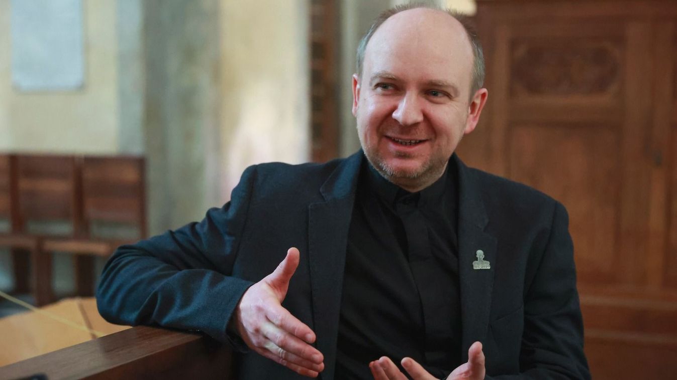 Bálint Sándor sétány nyílik Szeged belvárosában