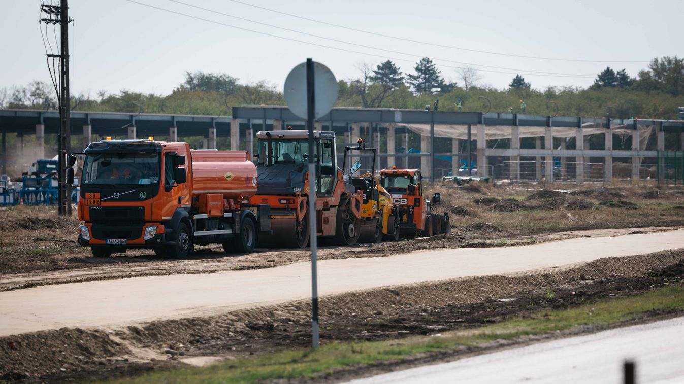 Az 5-ös út bővítése a tervezett ütemben halad