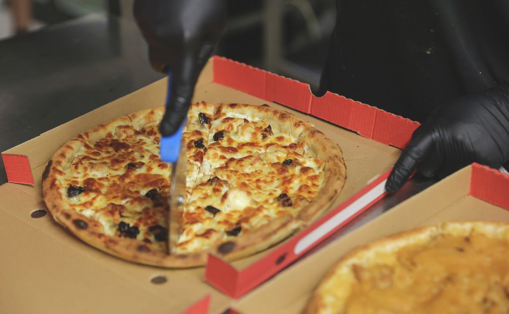 Megkóstoltuk az új szegedi töltött káposztás pizza különlegességet