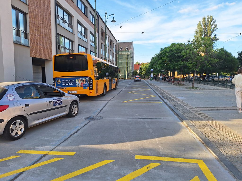 Visszatért a megszokott forgalmi rend az Indóház téren | DELMAGYAR